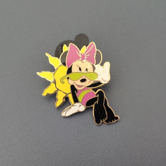 Disney | Accessories | 203 Disney Bathing Beauty Minnie Mouse Sun Pin ...